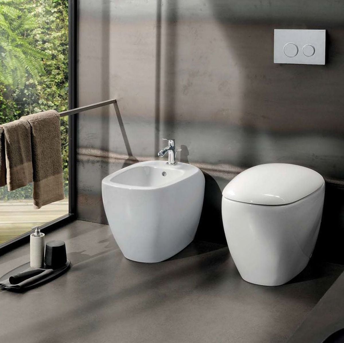 Geberit CITTERIO set sanitari a pavimento, vaso a cacciata, senza brida ...