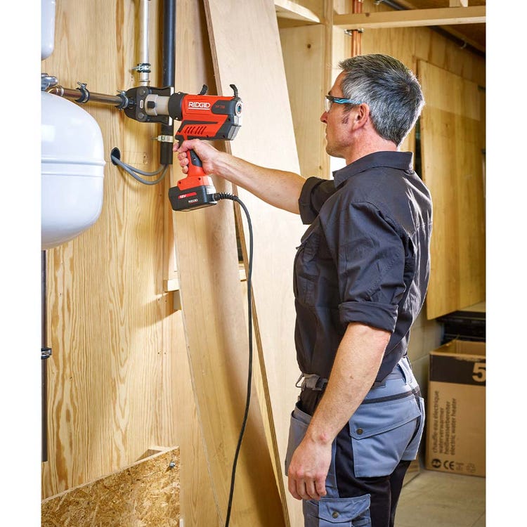 Ridgid RP 350-C Pressatrice a pistola completo di ganasce M 15-18-22 mm ...