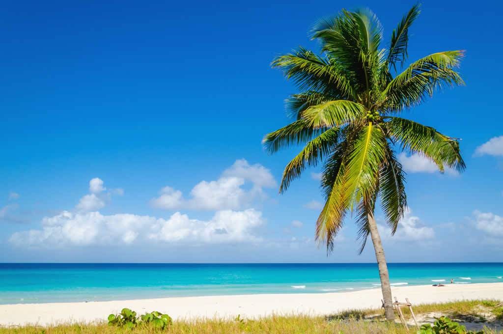 Anguilla - Arriving and moving into the country | viviTravels